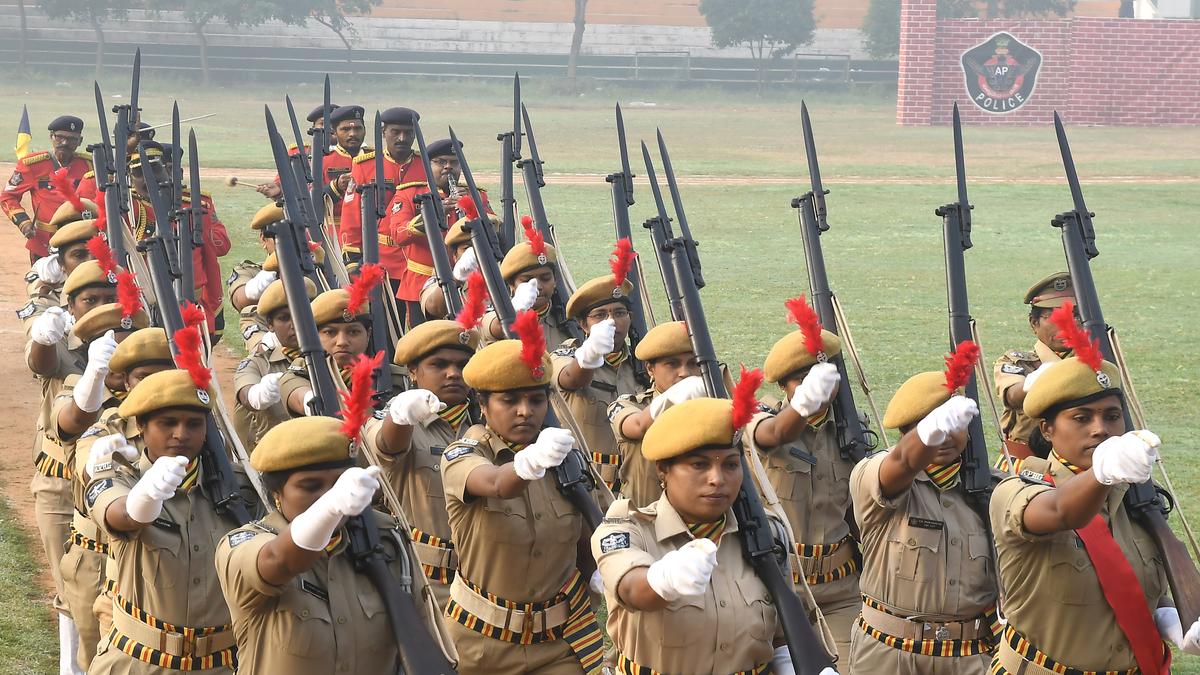 Home guards rendering meritorious service in Visakhapatnam, says DCP - The Hindu